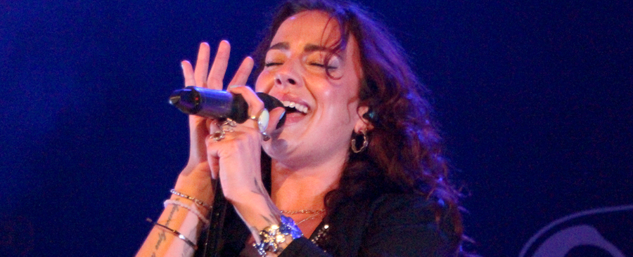 PHOTOS // JJ WILDE and FIONN rock the Opera House in Toronto – Amplify ...